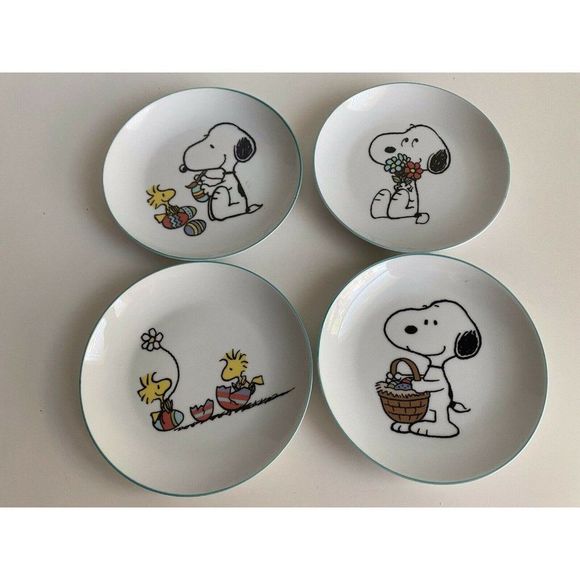 Peanuts | Dining | Peanuts Snoopy Woodstock Easter Set Of 4 Appetizer ...